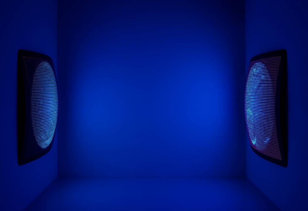 AQUA CREATIONS UNVEILS NEW INTERACTIVE “MANTA RAY LIGHT”