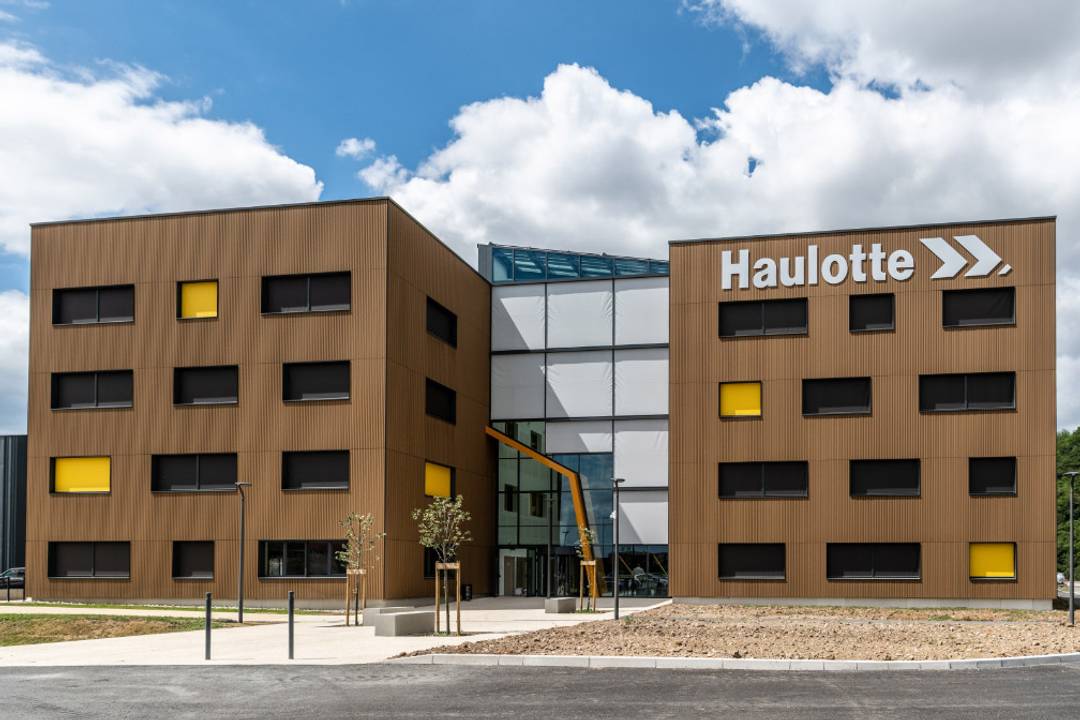Haulotte moves into new headquarters