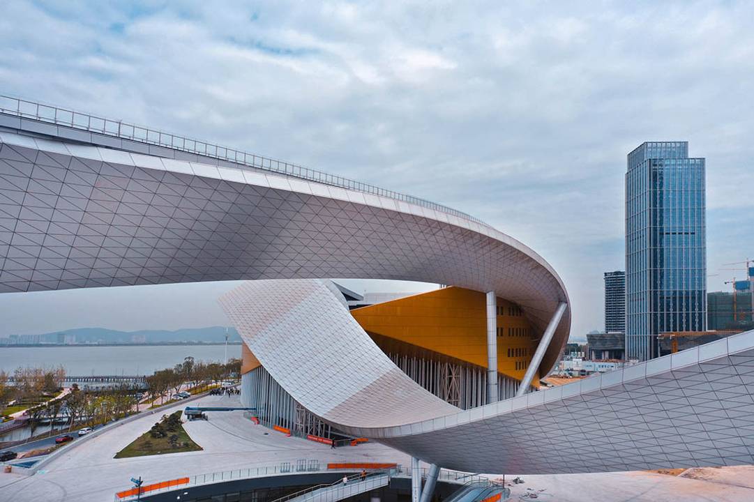 China’s new landmark features ‘giant double ribbons’