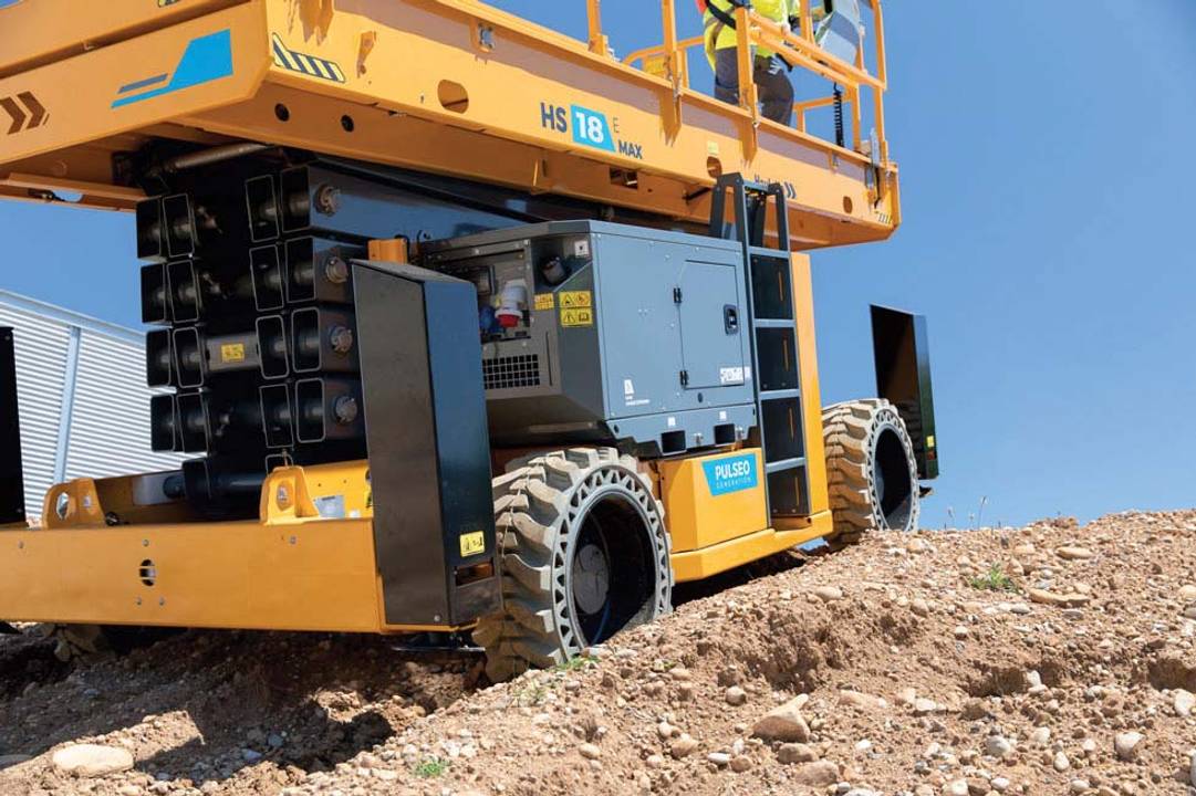 Haulotte’s new HS18 E MAX electric scissor lift can drive at full height