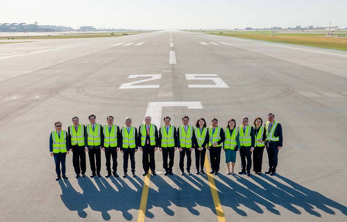 Three-runway system at Hong Kong International Airport fully commissioned
